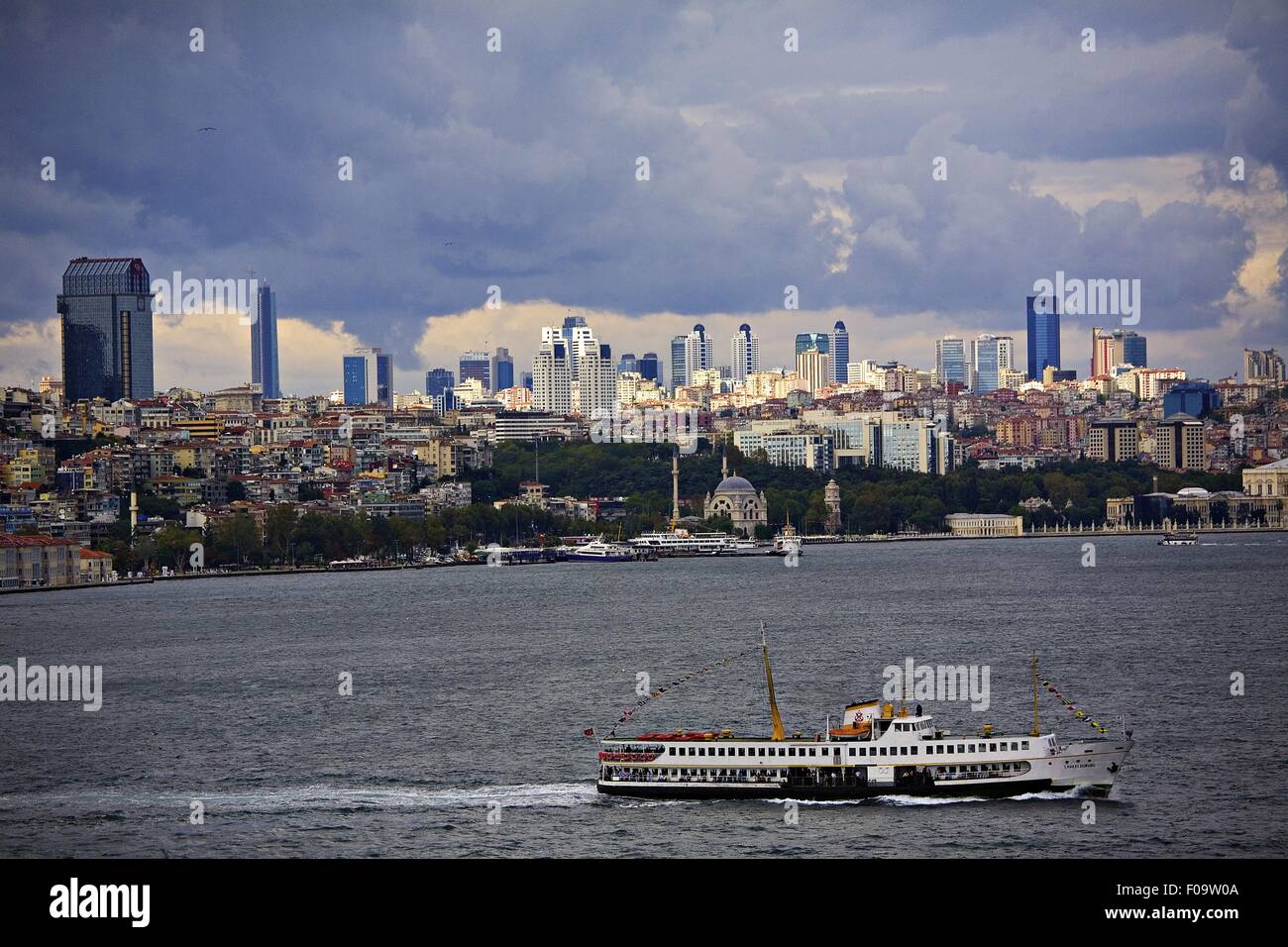 Port istanbul hi-res stock photography and images - Alamy
