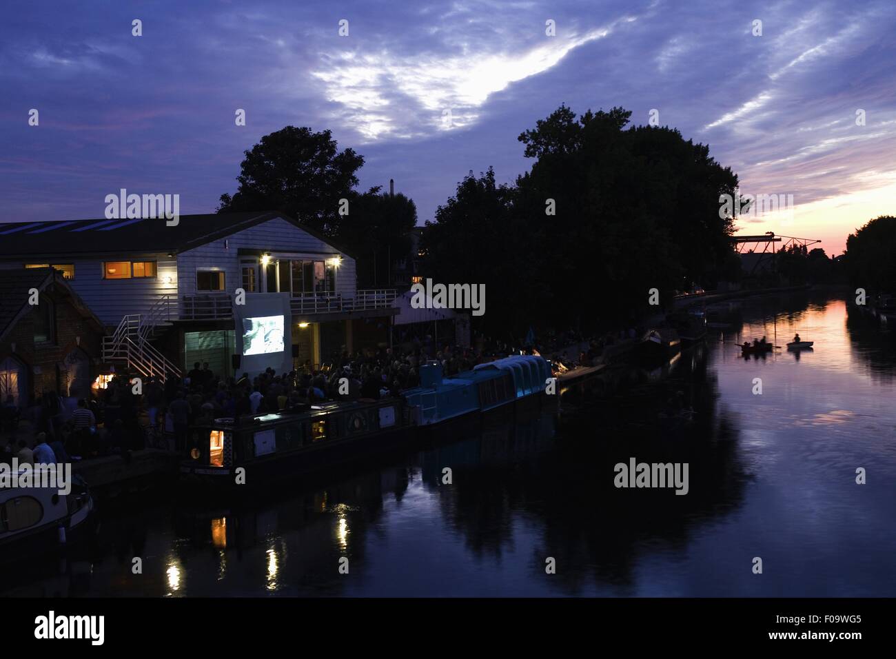 Floating cinema london hi-res stock photography and images - Alamy