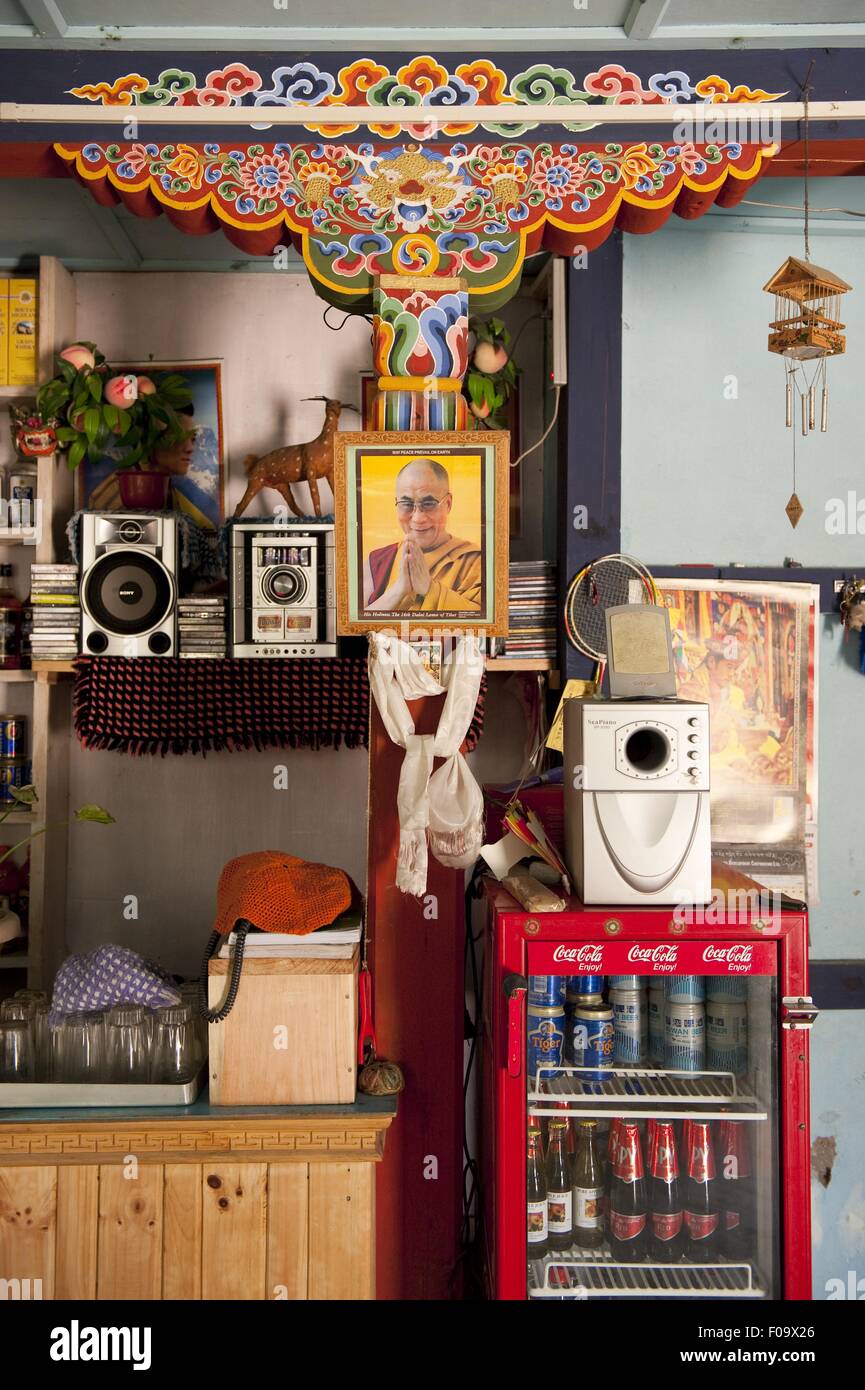 View of general shop in Bumthang, Bhutan Stock Photo - Alamy