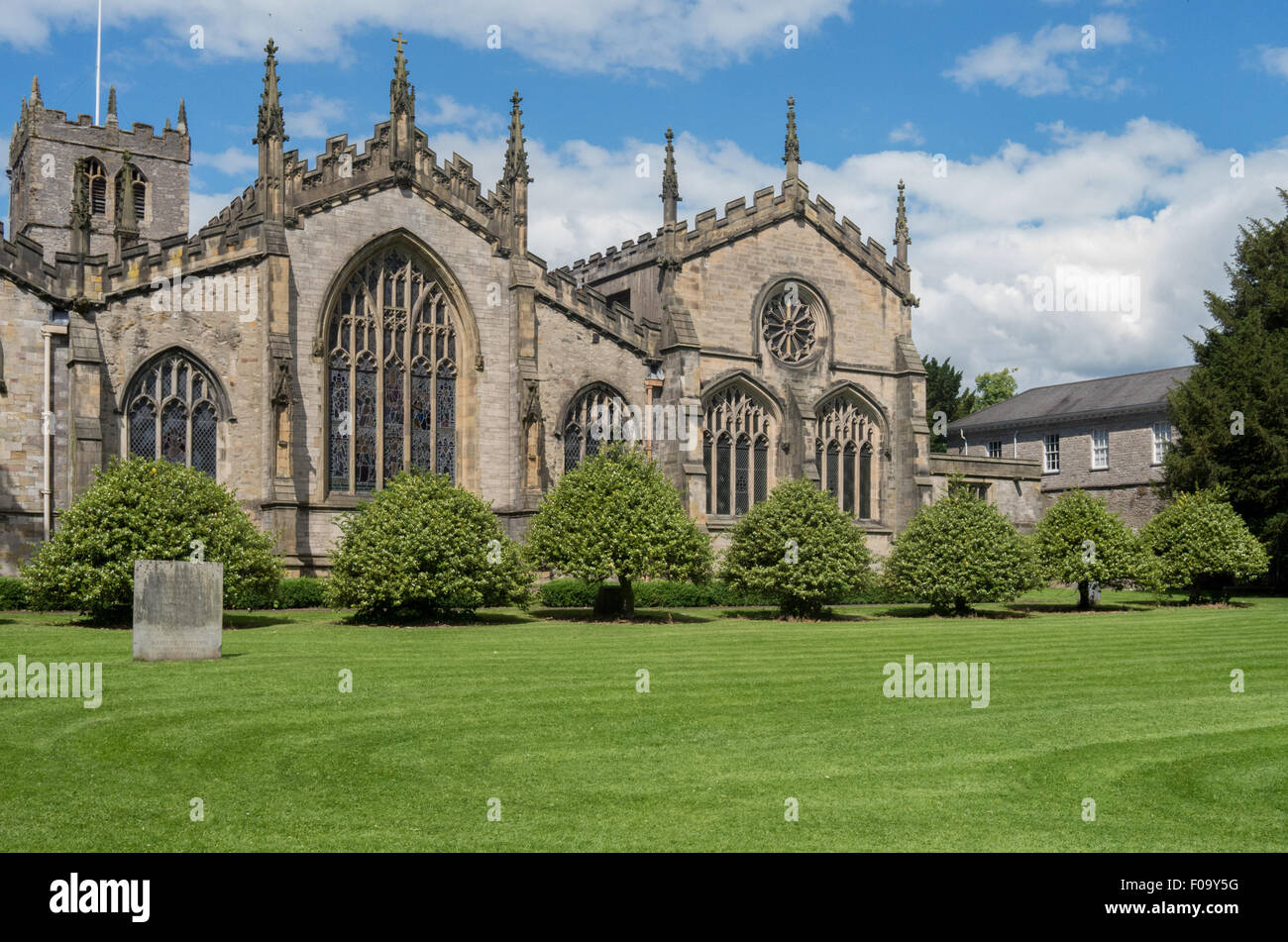 Kendal Parish Church in Cumbria Stock Photo - Alamy
