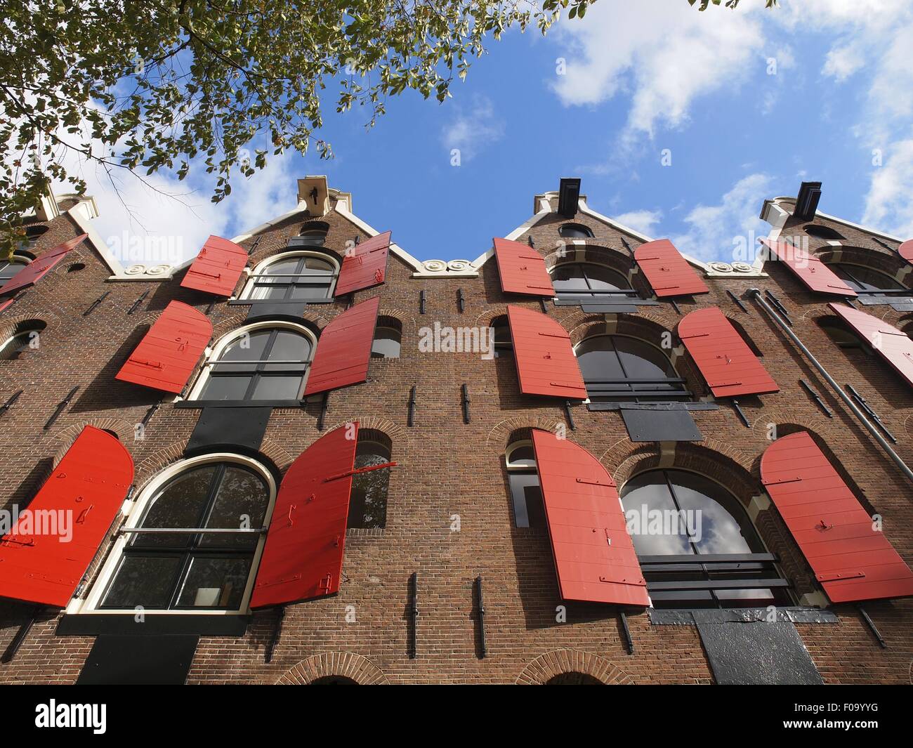 Red brick houses in amsterdam hi-res stock photography and images - Alamy