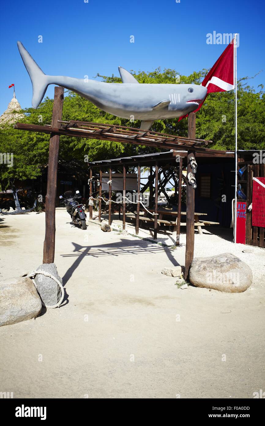 Front gate with fish figurines at beach, Aruba, Netherlands Stock Photo ...