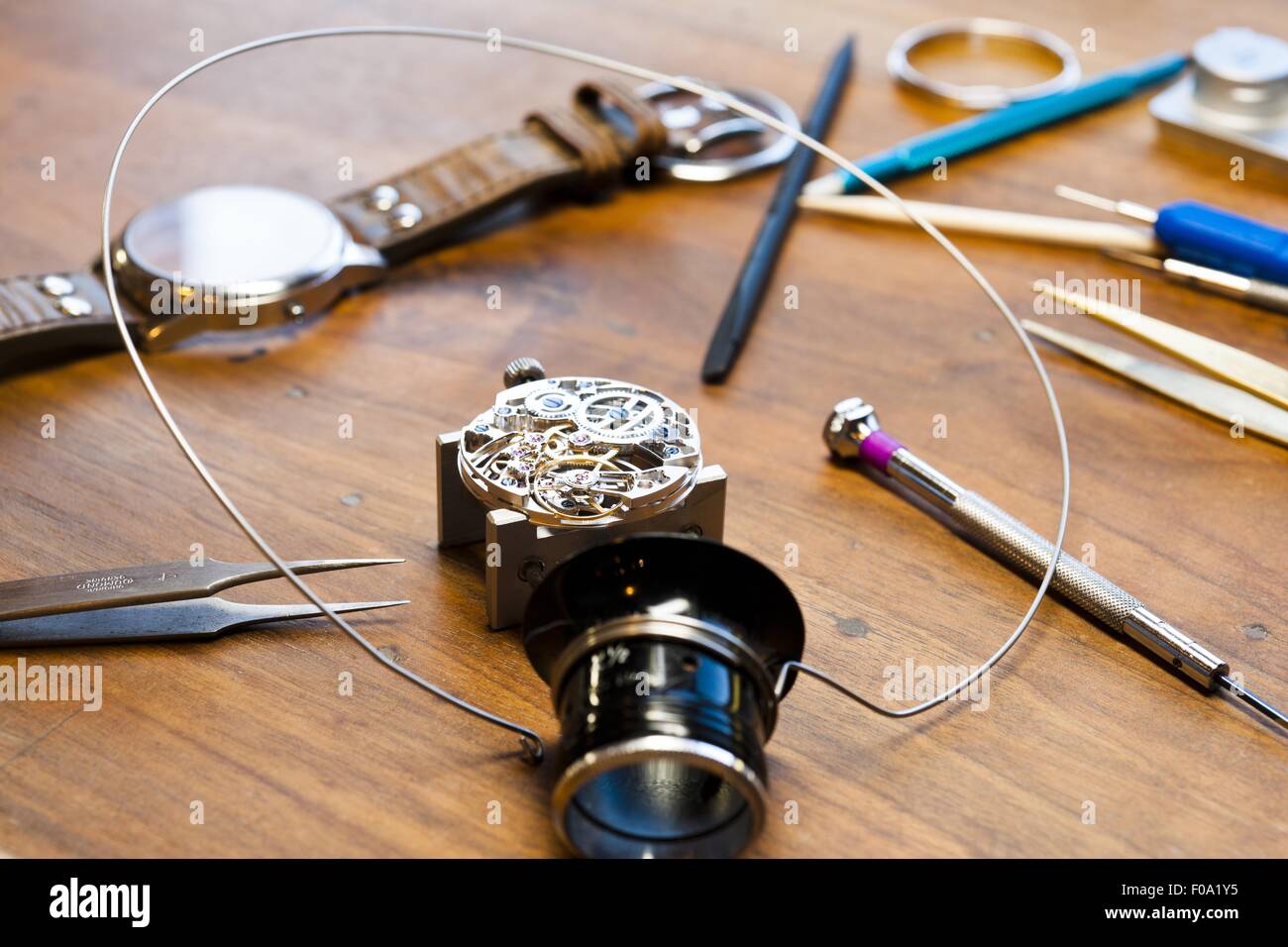 Glass clock mechanisms hi-res stock photography and images - Alamy