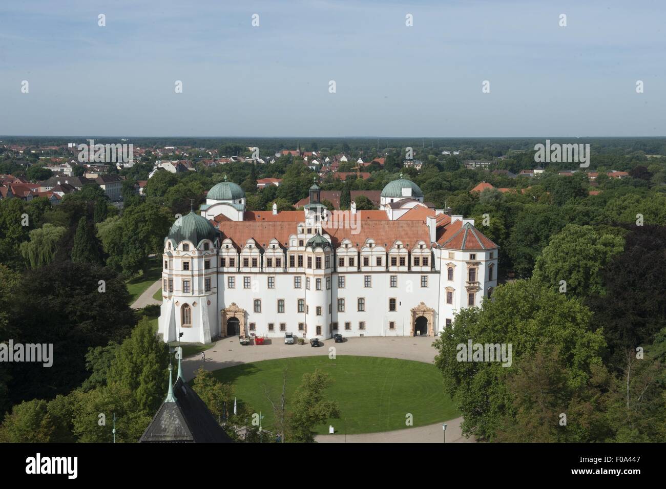 Celle castle and garden in celle hi-res stock photography and images ...
