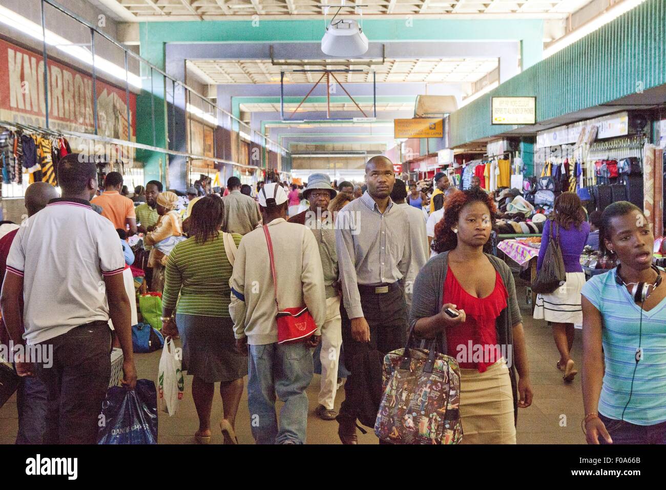 People walking along Victoria Street Market, Durban, South Africa Stock ...