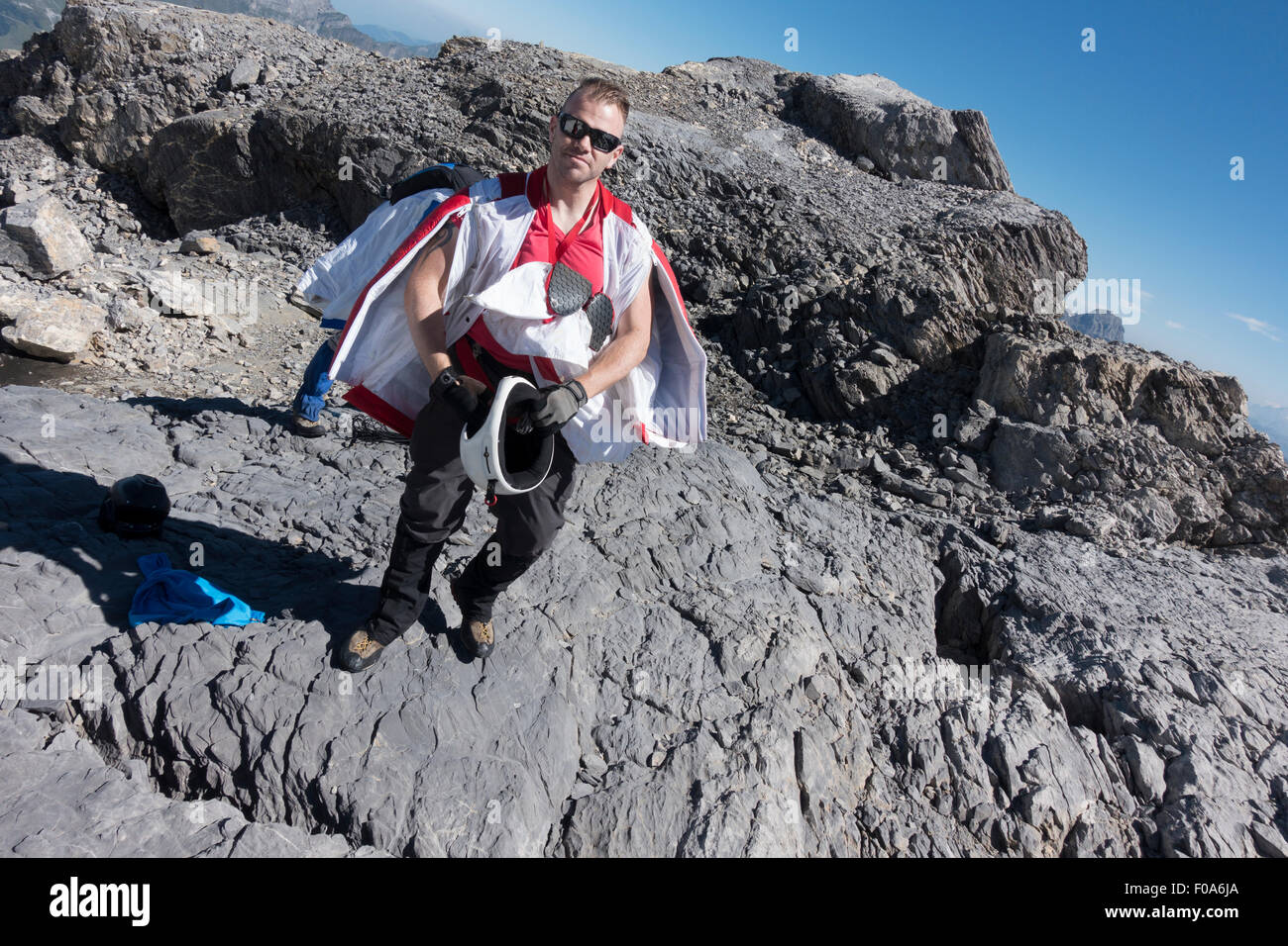 Cliff dive swiss alps hi-res stock photography and images - Alamy