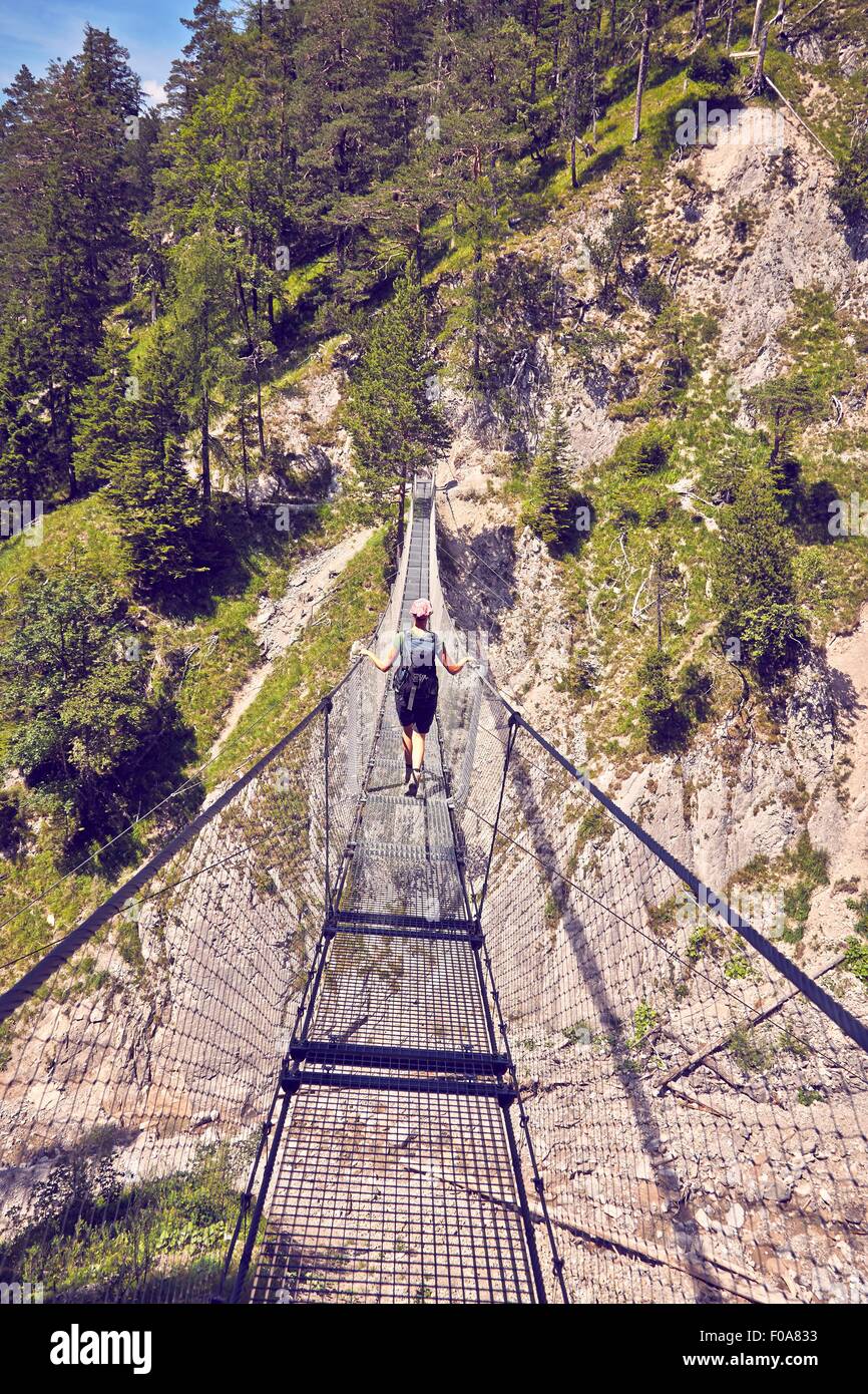 Rope bridge mountains hi-res stock photography and images - Alamy