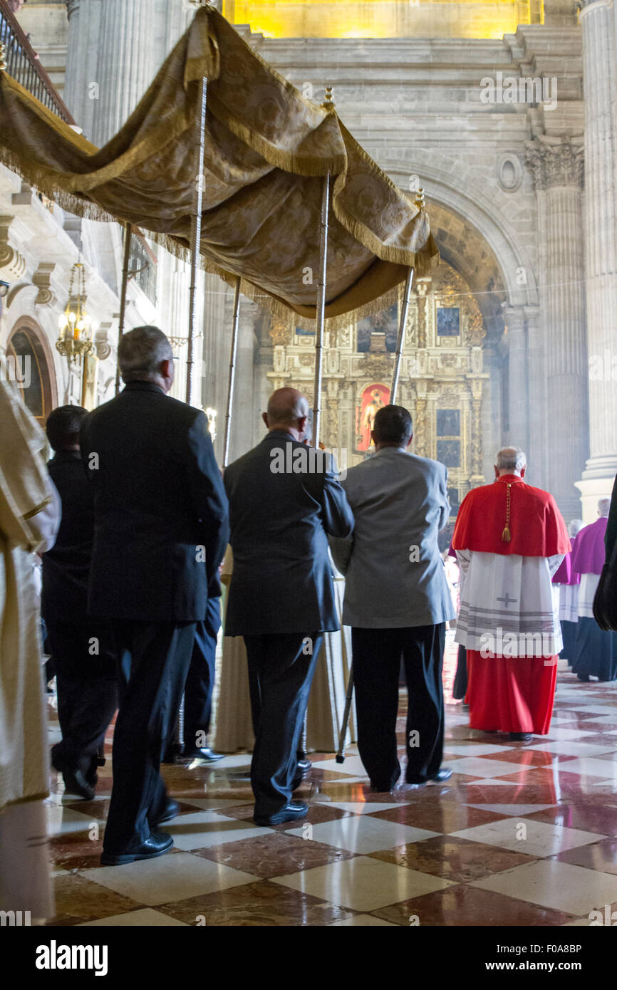 Traditional sunday mass hi-res stock photography and images - Alamy