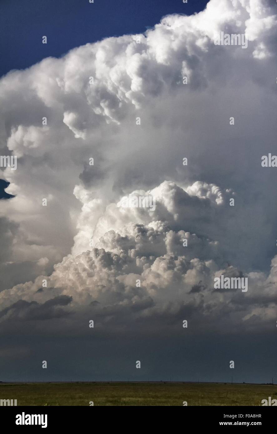 Rapidly rotating updraft demonstrating "cork screwing Stock Photo - Alamy