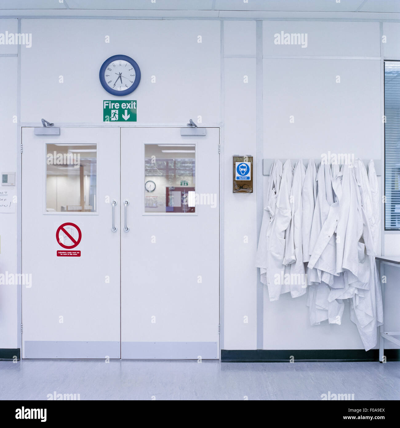 Use hooks hi-res stock photography and images - Alamy