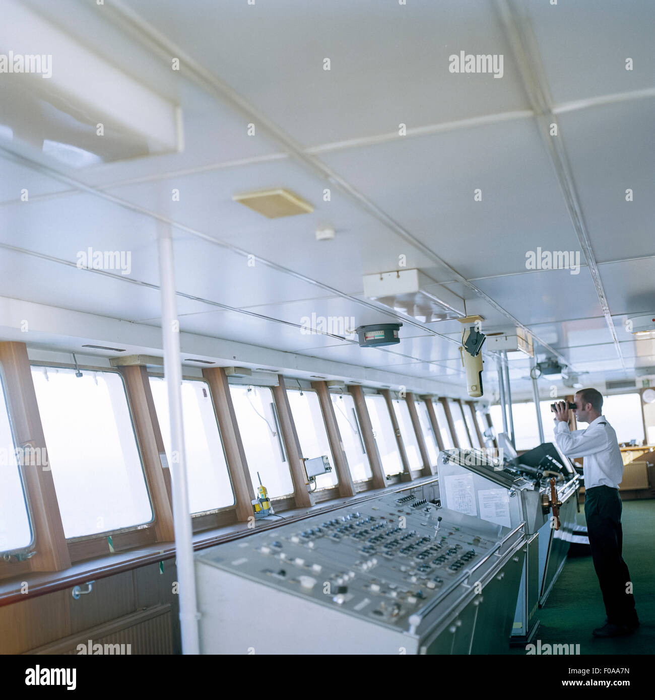 Ship navigation bridge hi-res stock photography and images - Alamy