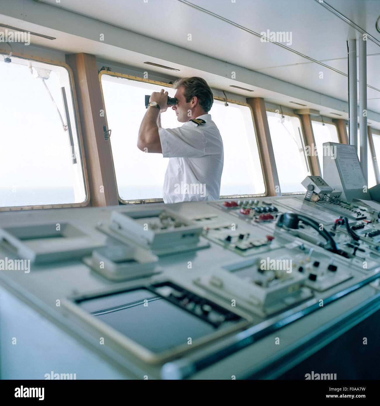 Cargo on ship hi-res stock photography and images - Alamy