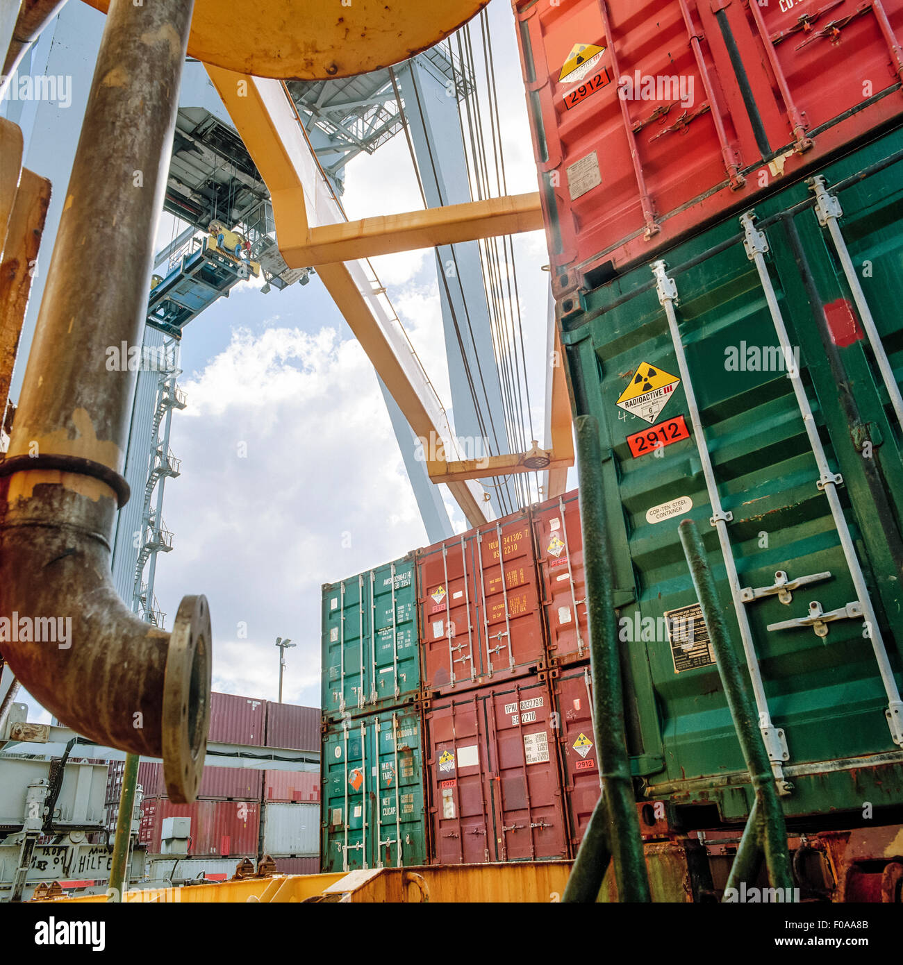 Uranium ore hi-res stock photography and images - Alamy