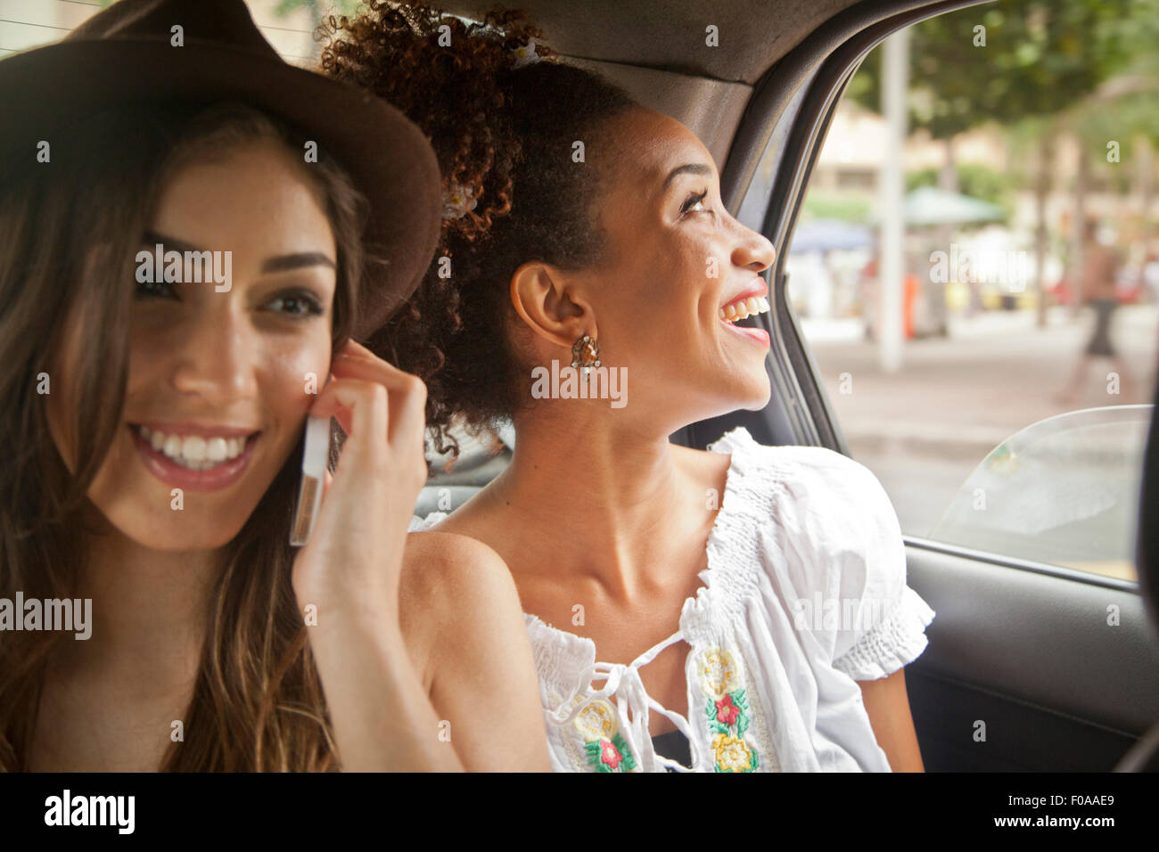 Back of car hi-res stock photography and images - Alamy
