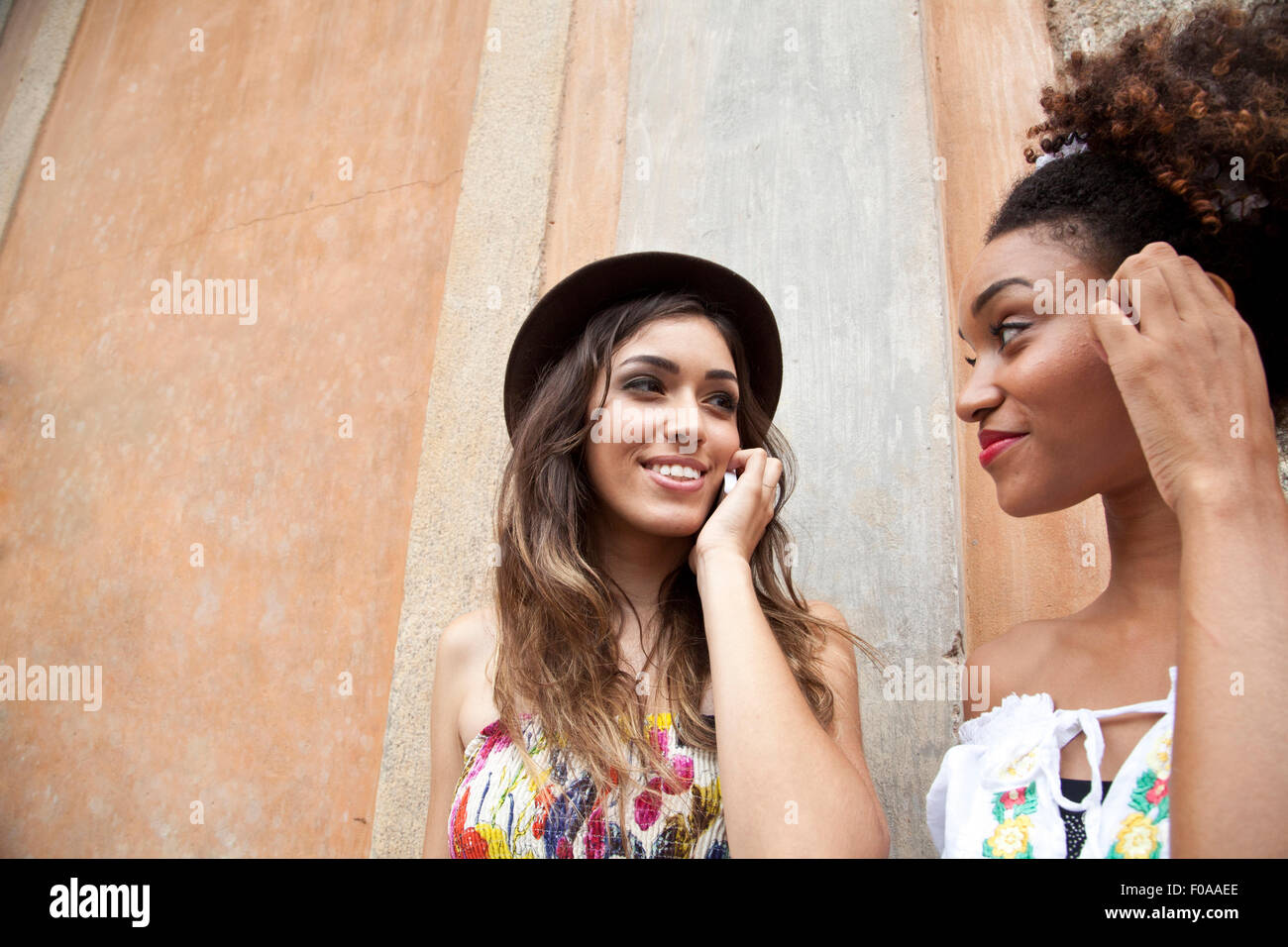 Women friendship break up hi-res stock photography and images - Alamy