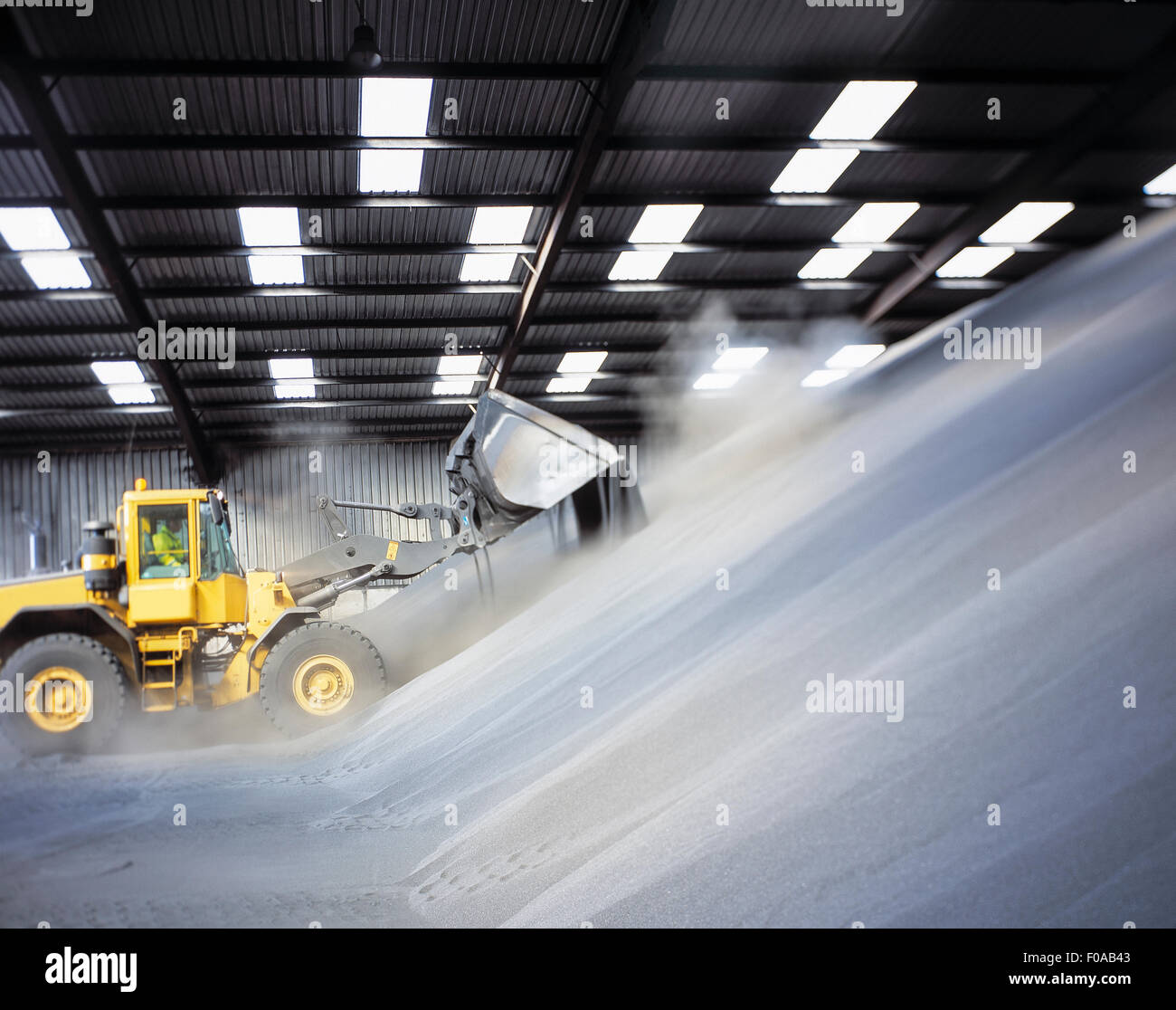 Loading machinery hi-res stock photography and images - Alamy