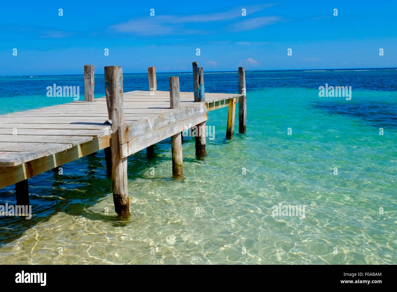 Caribbean jetty hi-res stock photography and images - Alamy
