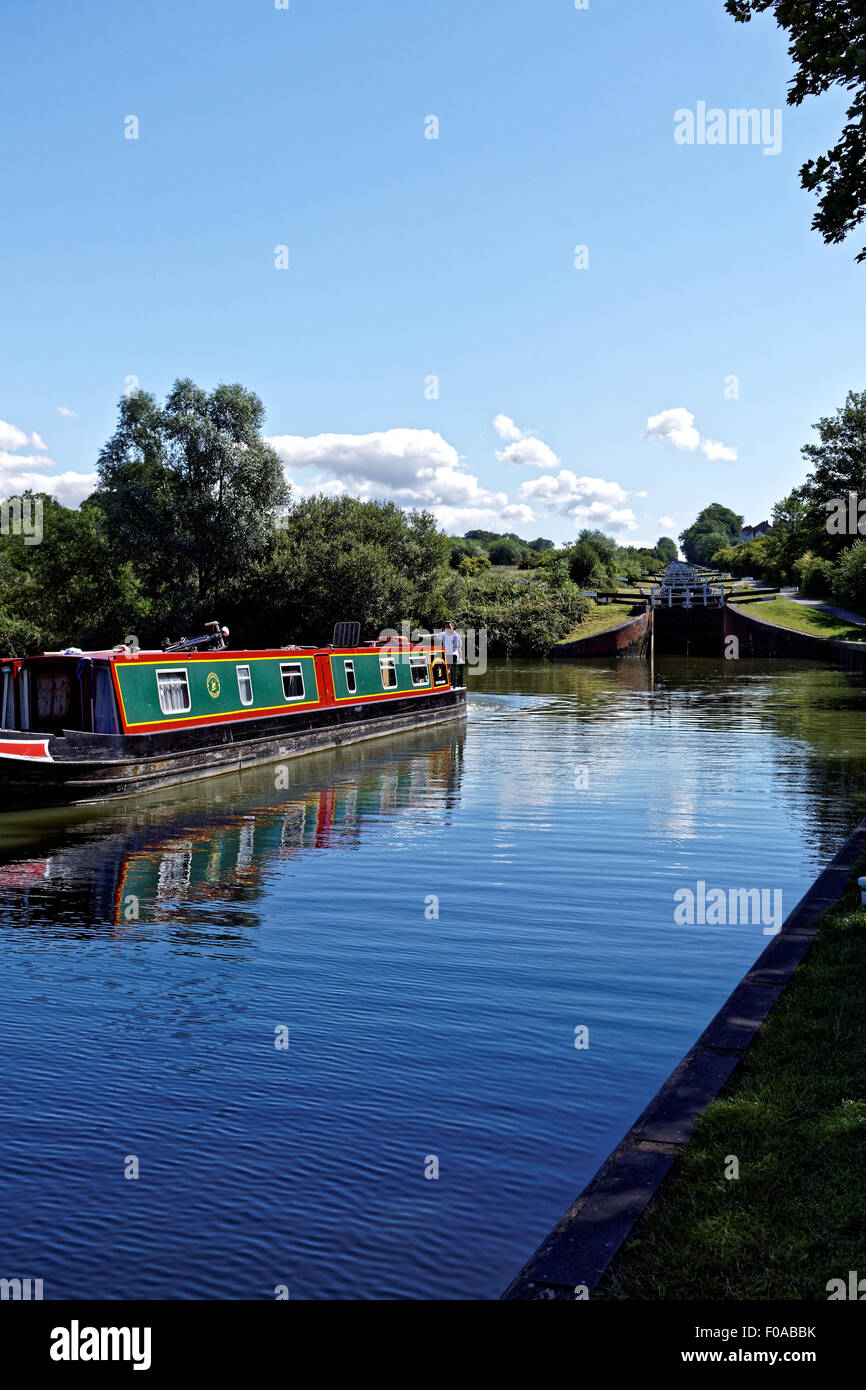 Caen Hill flight of locks near Devizes Wiltshire Stock Photo - Alamy