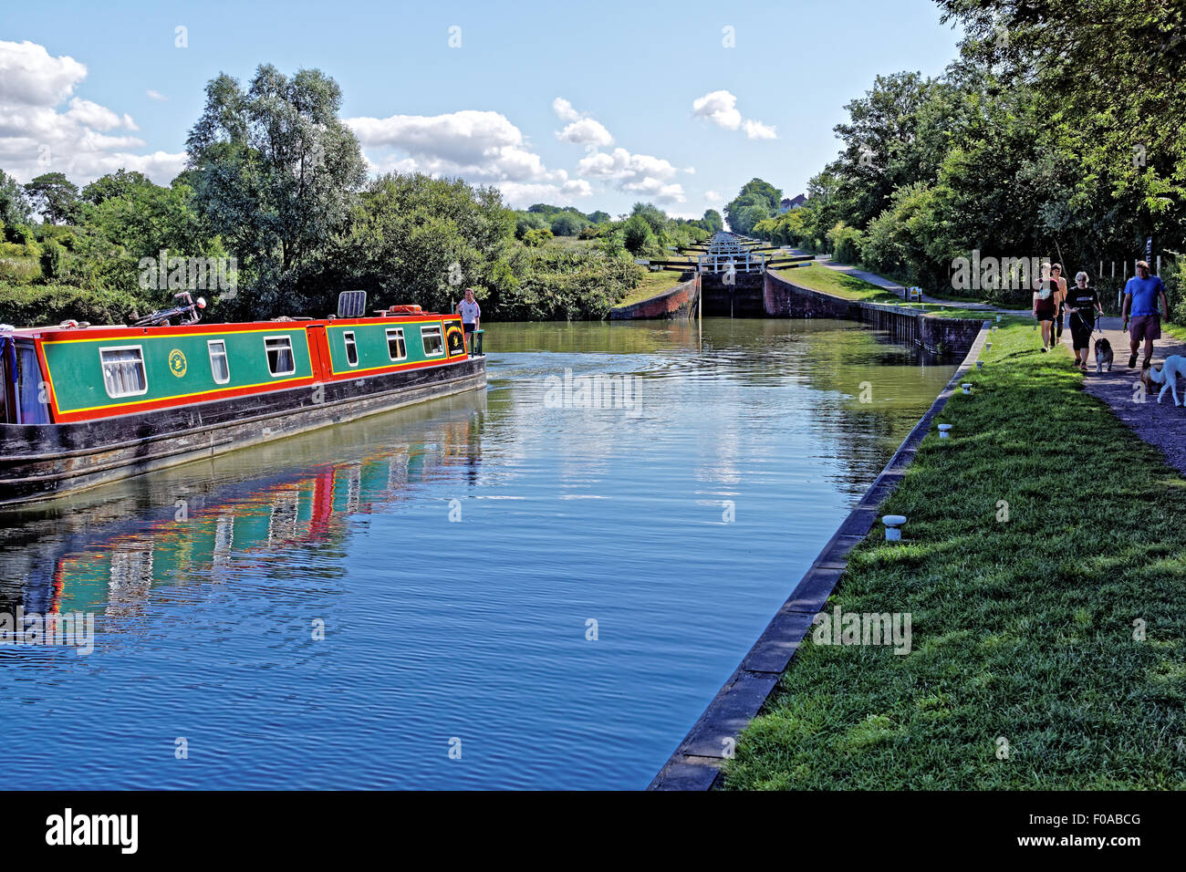 Caen Hill flight of locks near Devizes Wiltshire Stock Photo - Alamy