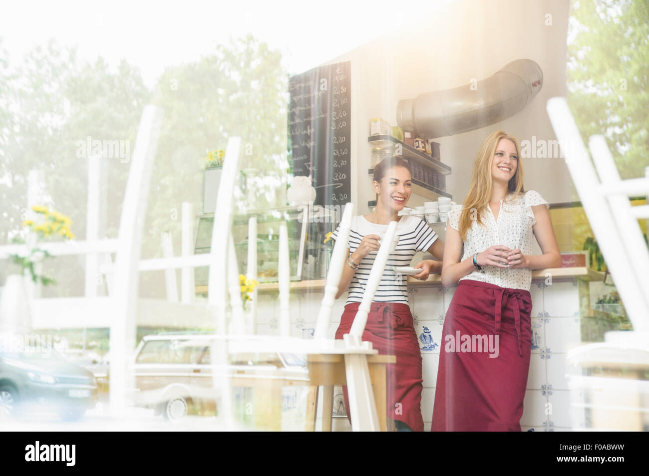 Waitress waitresses server servers servers hi-res stock photography and ...