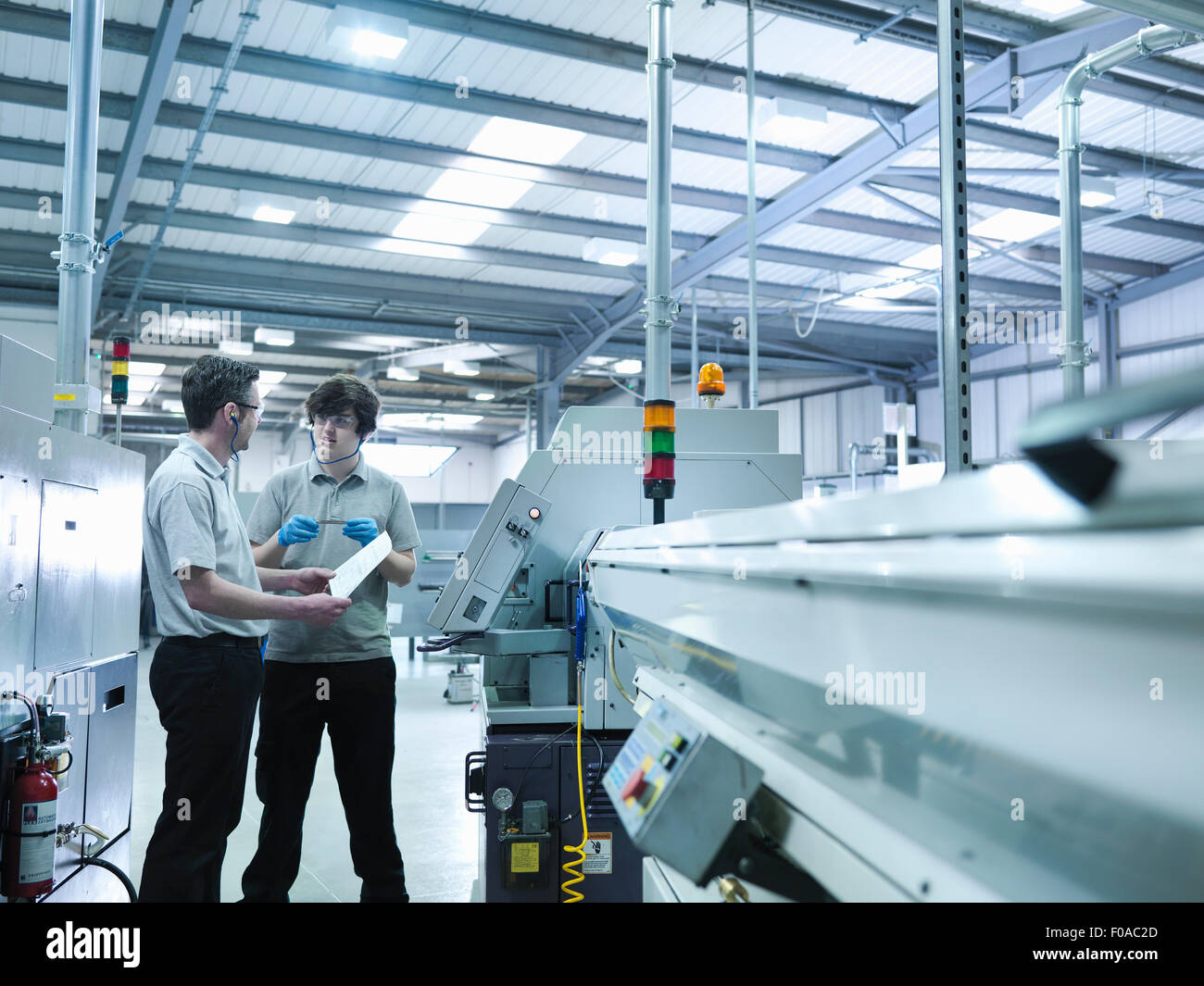 In discussion hi-res stock photography and images - Alamy