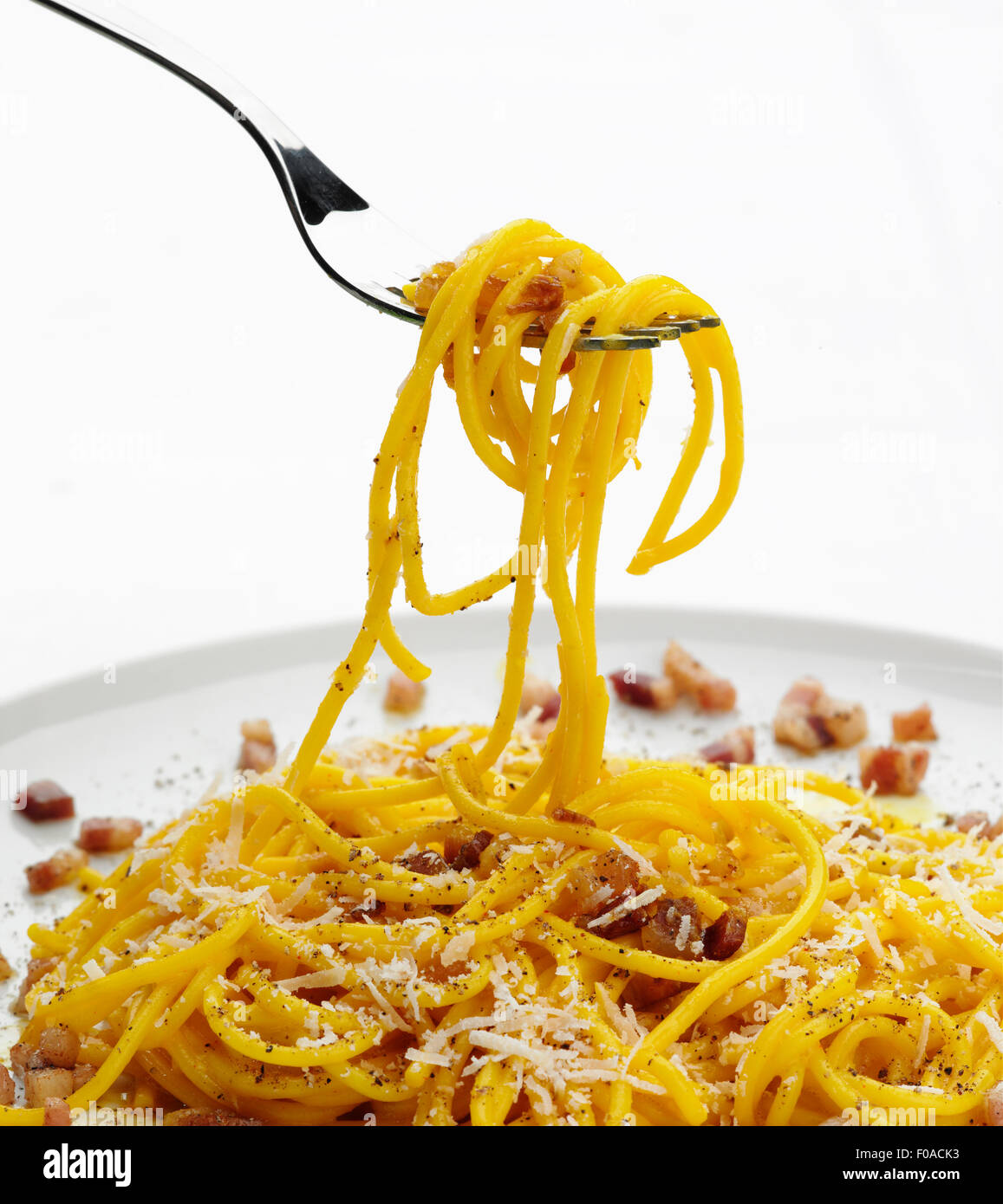 Spaghetti alla carbonara pasta hi-res stock photography and images - Alamy