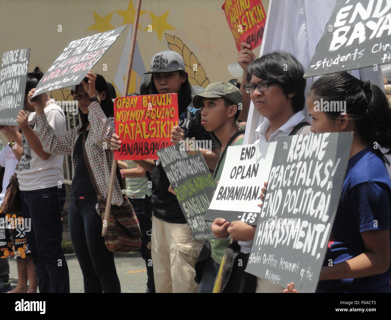 Quezon City, Philippines. 11th Aug, 2015. Filipino activists display ...