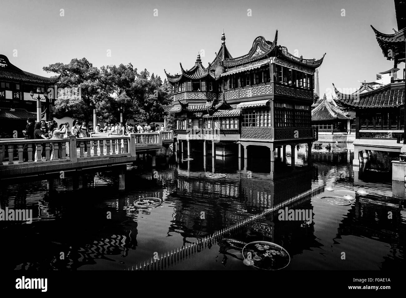 Shanghai time Black and White Stock Photos & Images - Alamy