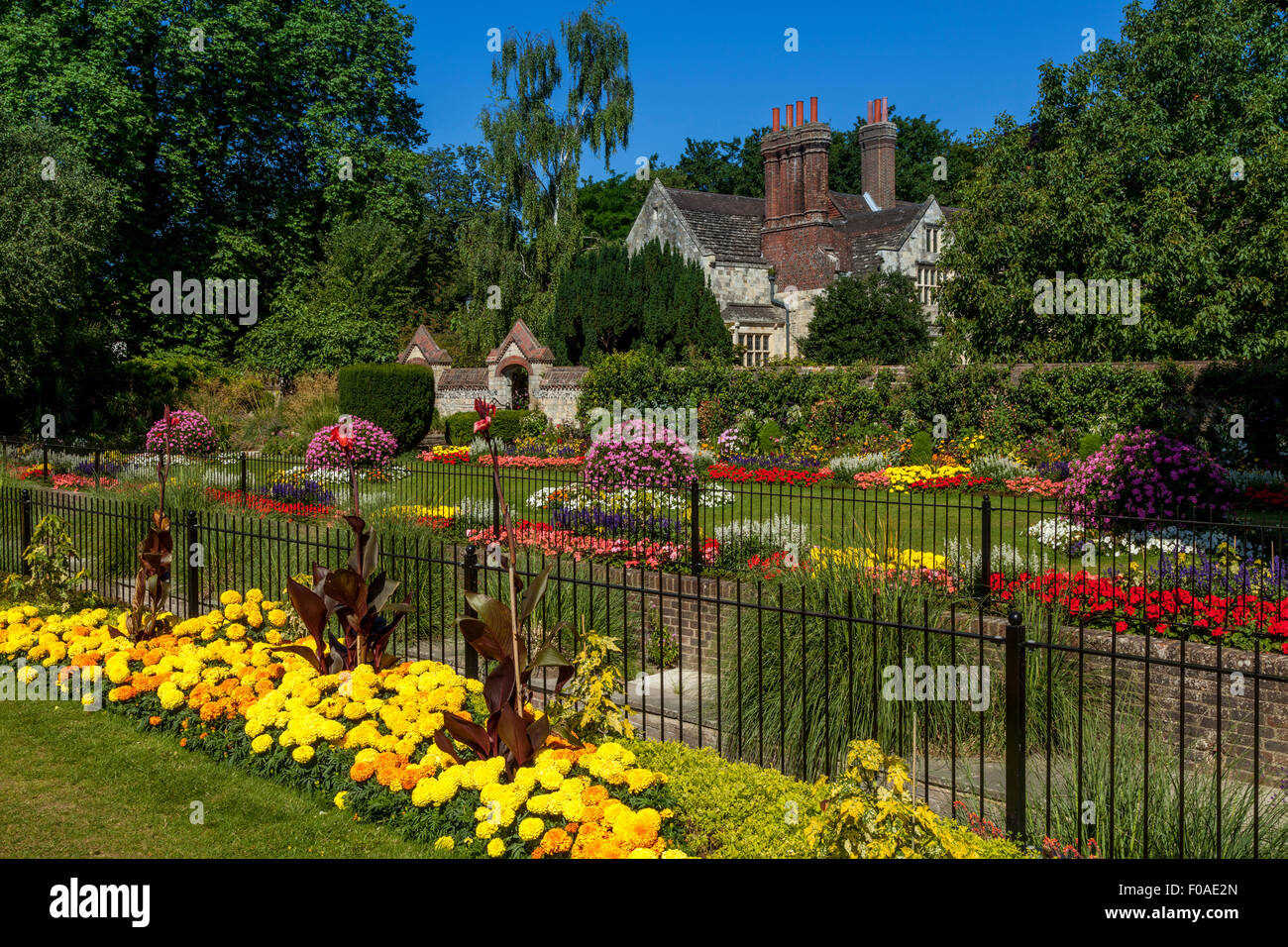 The grange house uk hi-res stock photography and images - Alamy