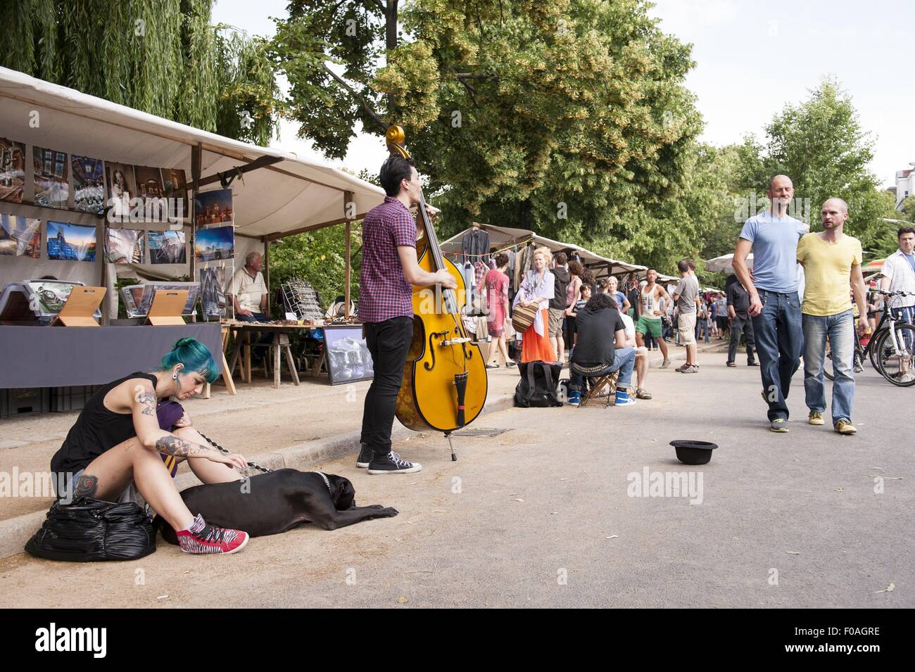 People shopping at flowmarket in Maybachufer, Neukolln, Berlin, Germany ...