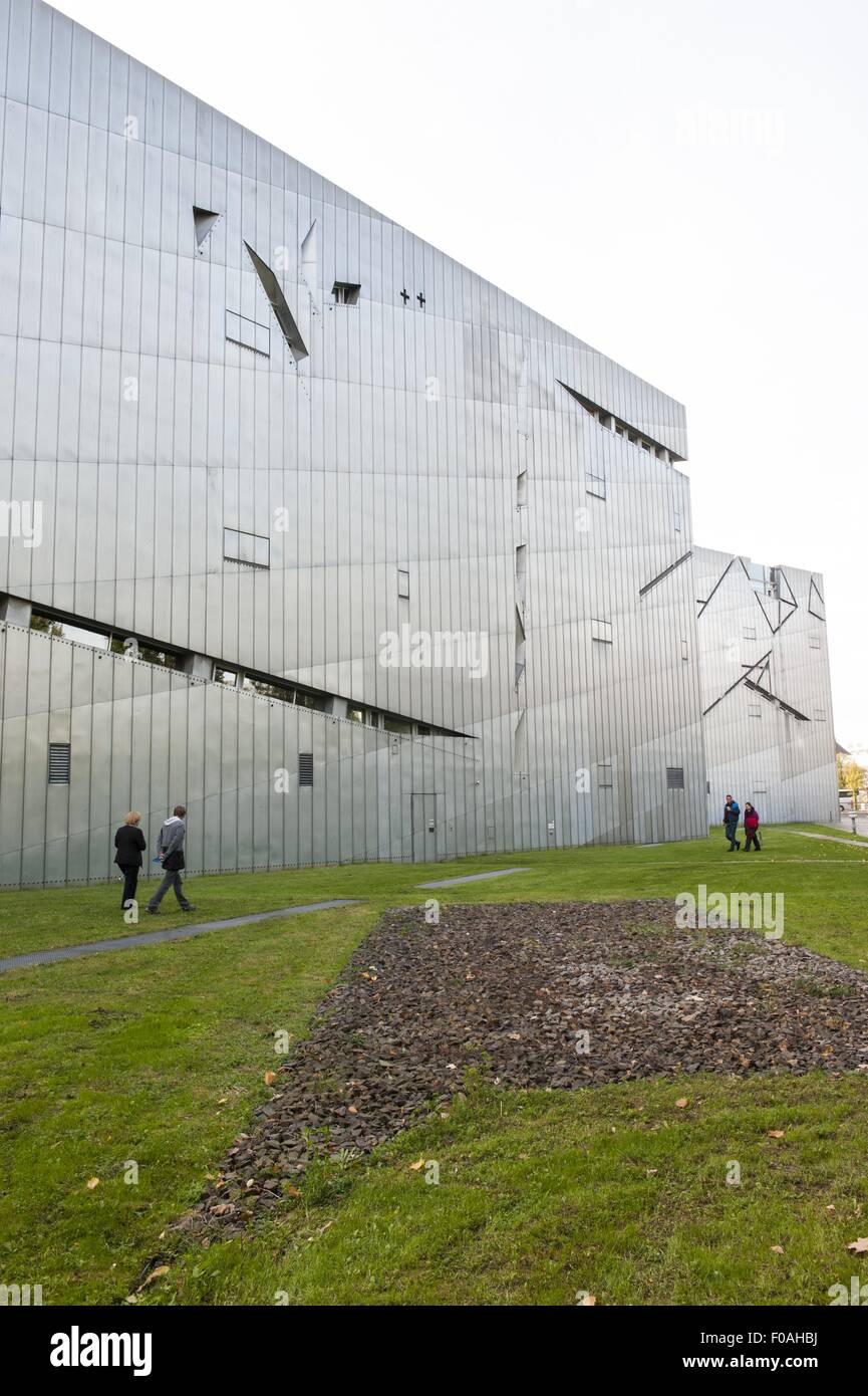 View of people at Jewish Museum in Berlin, Germany Stock Photo - Alamy
