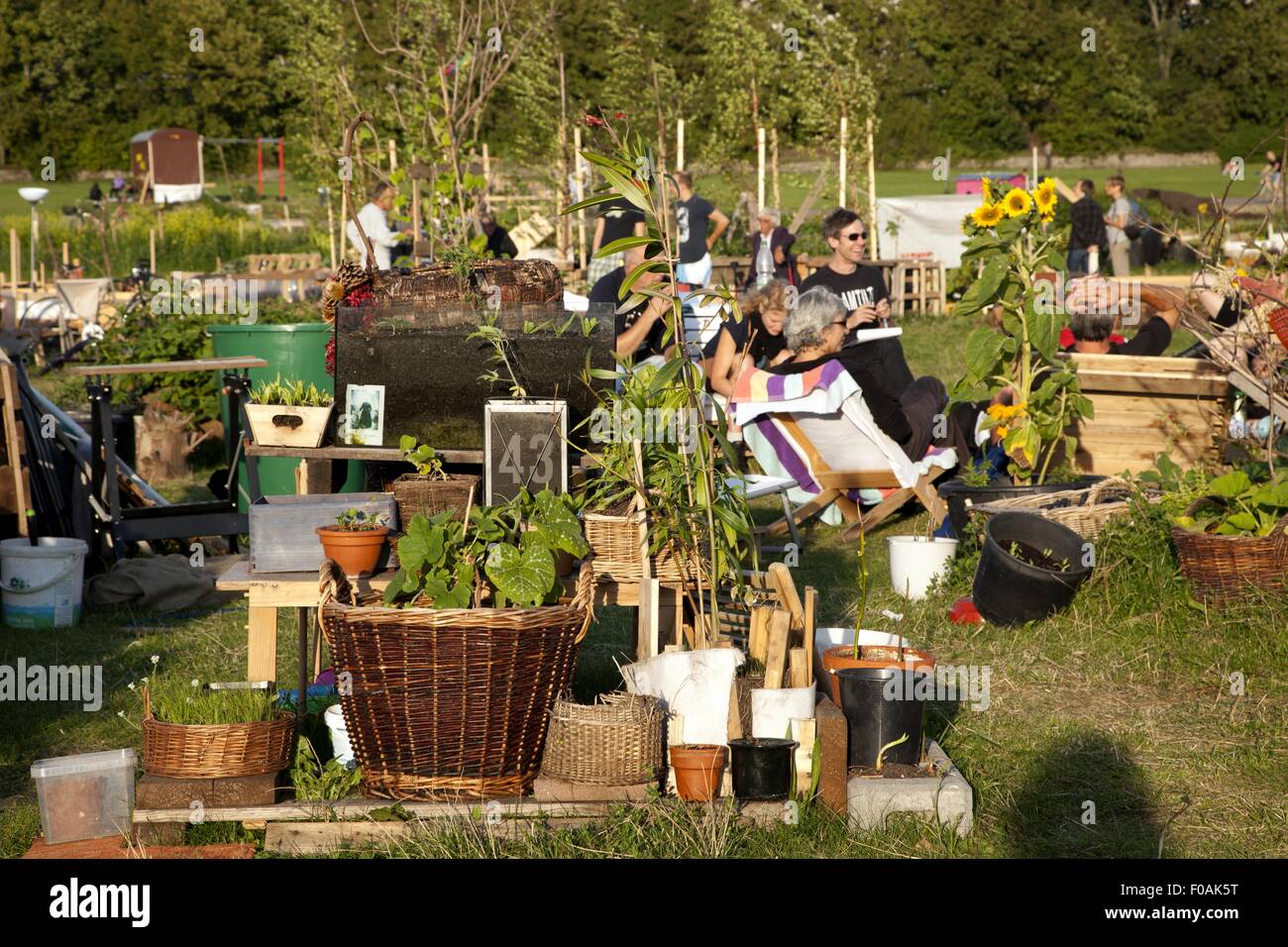 Berlin community garden hi-res stock photography and images - Alamy