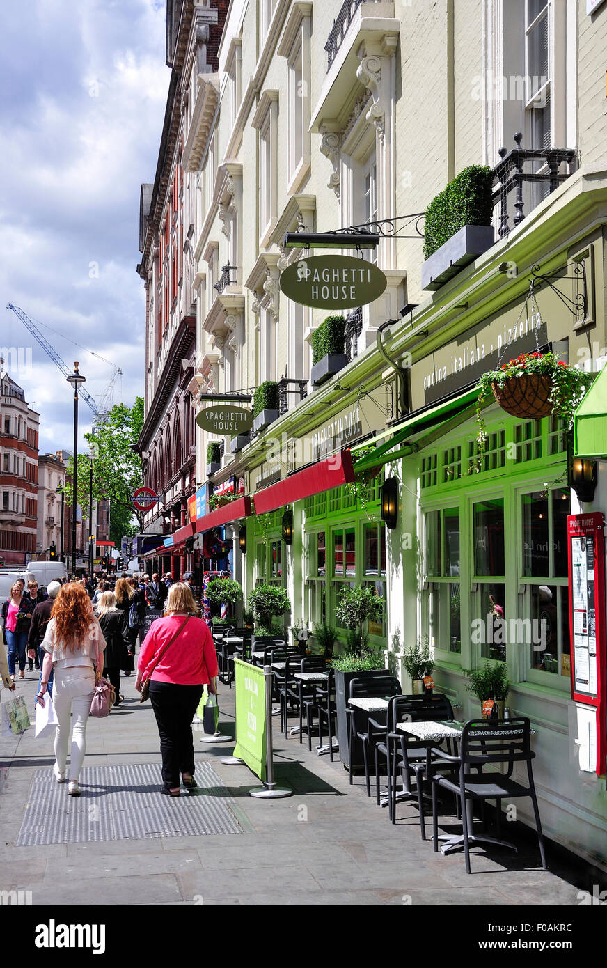 Covent garden london street hi-res stock photography and images - Alamy