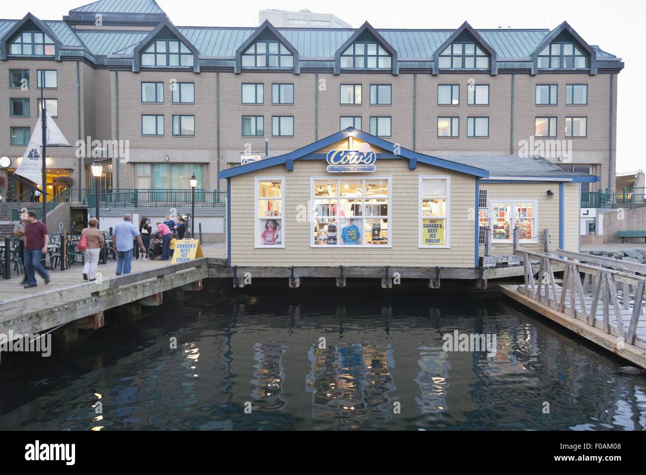 Cows ice cream parlour hi-res stock photography and images - Alamy