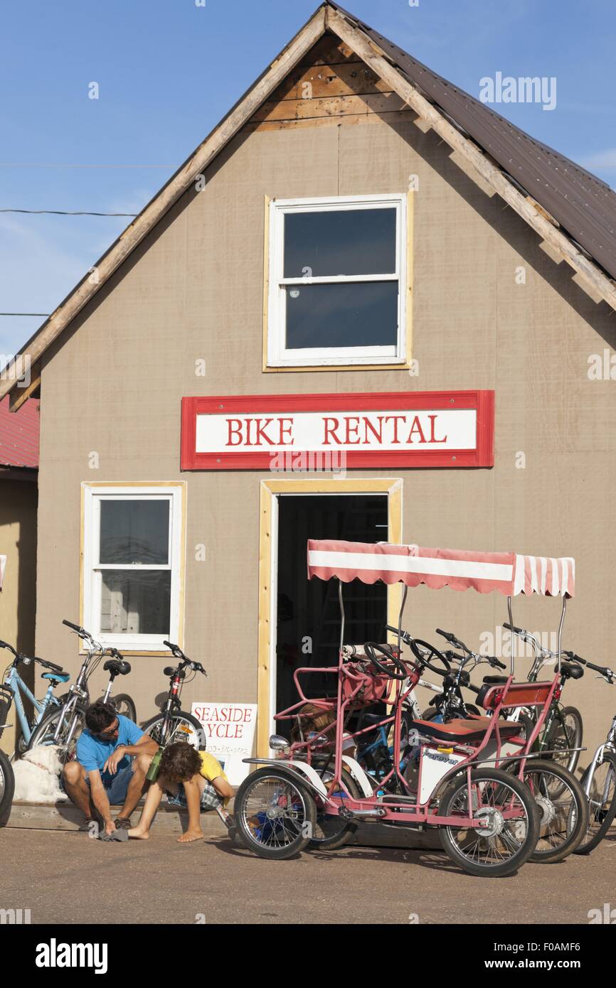 Bike rental shop hi-res stock photography and images - Alamy
