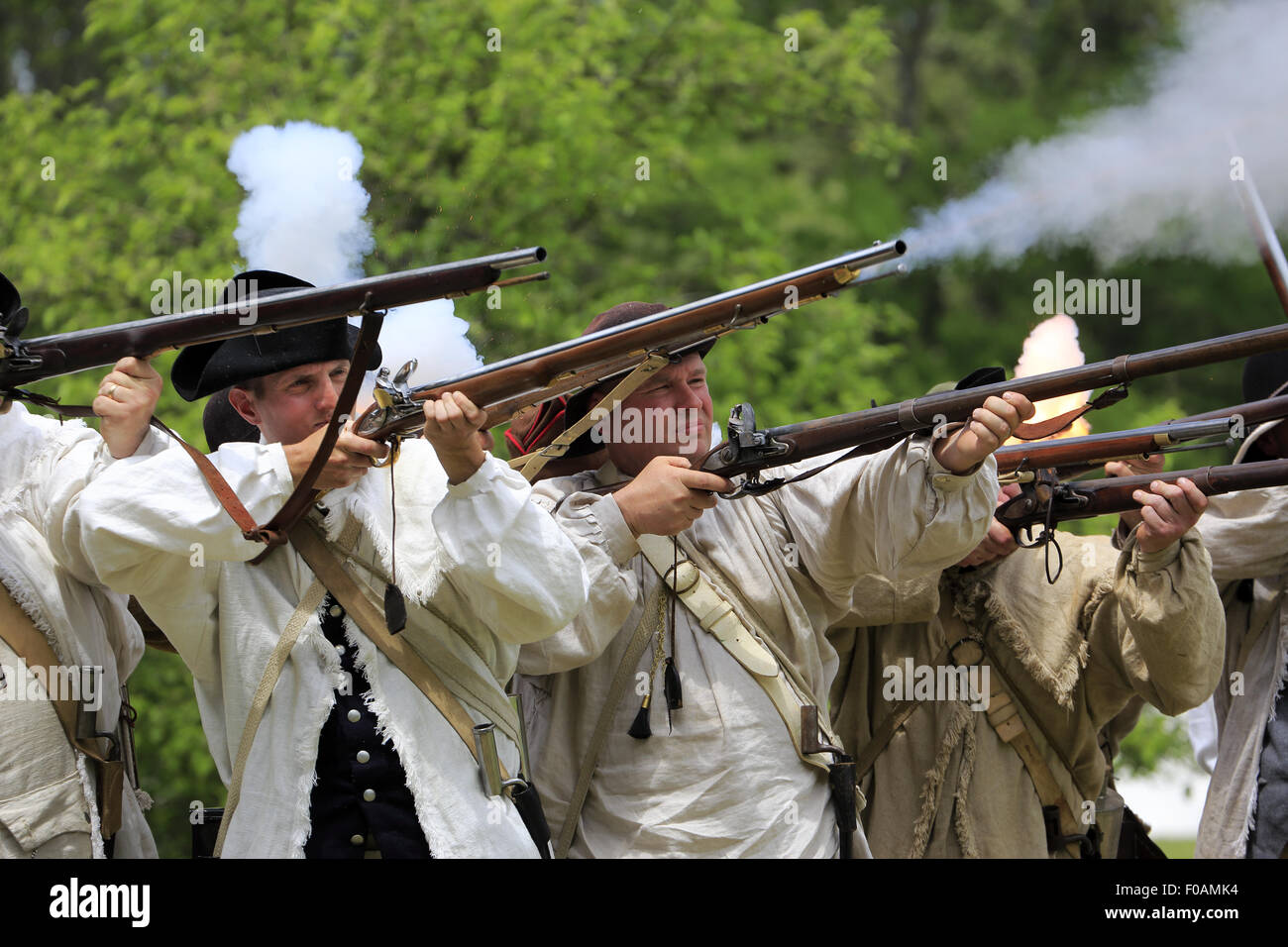 Musket firing hi-res stock photography and images - Alamy