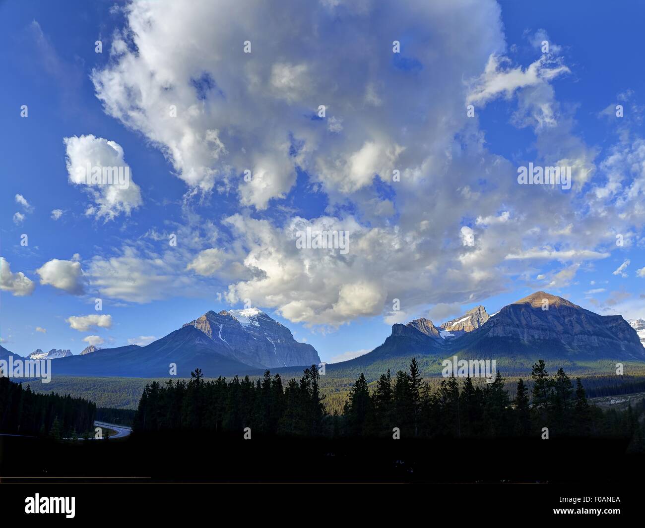 View of Mount Rundle in Banff National Park, Alberta, Canada Stock ...