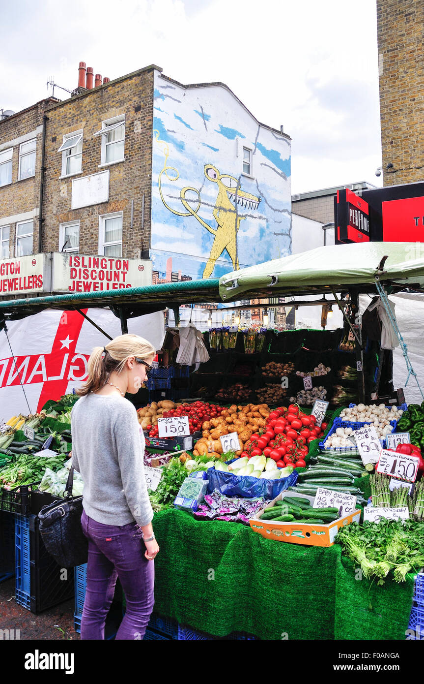 Chapel market islington High Resolution Stock Photography and Images ...