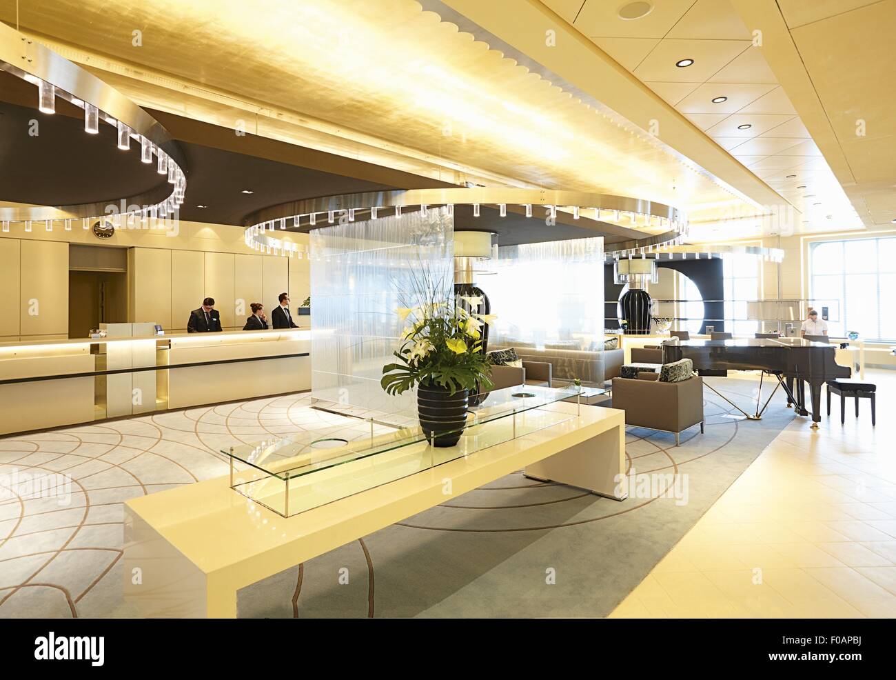 Cruise ship foyer hi-res stock photography and images - Alamy