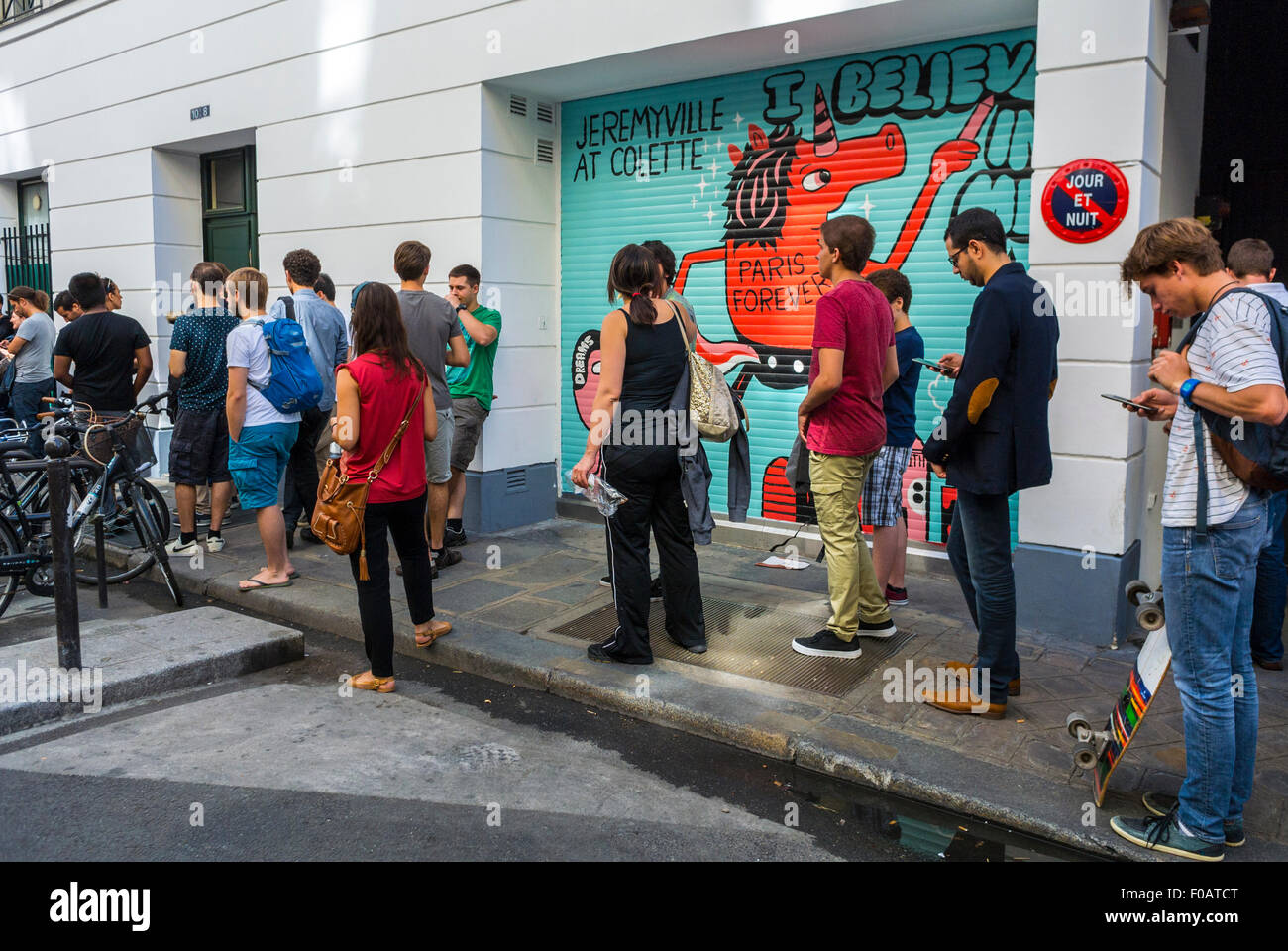 Paris, France, Queuing, LIning up, outside Colette Concept Fashion ...