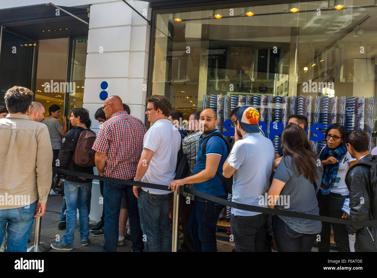 Paris, France, Crowd Queuing, Lining up, outside Colette Concept Stock ... Paris, France, Crowd Queuing, Lining up, outside Colette Concept Stock ...