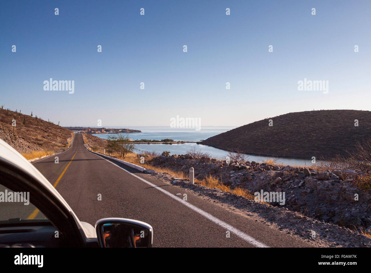 Road baja california sur la paz hi-res stock photography and images - Alamy