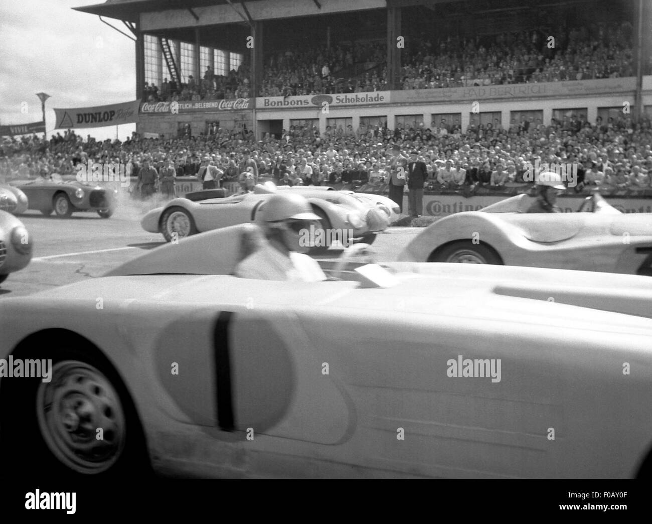 Formula 1 start hi-res stock photography and images - Alamy