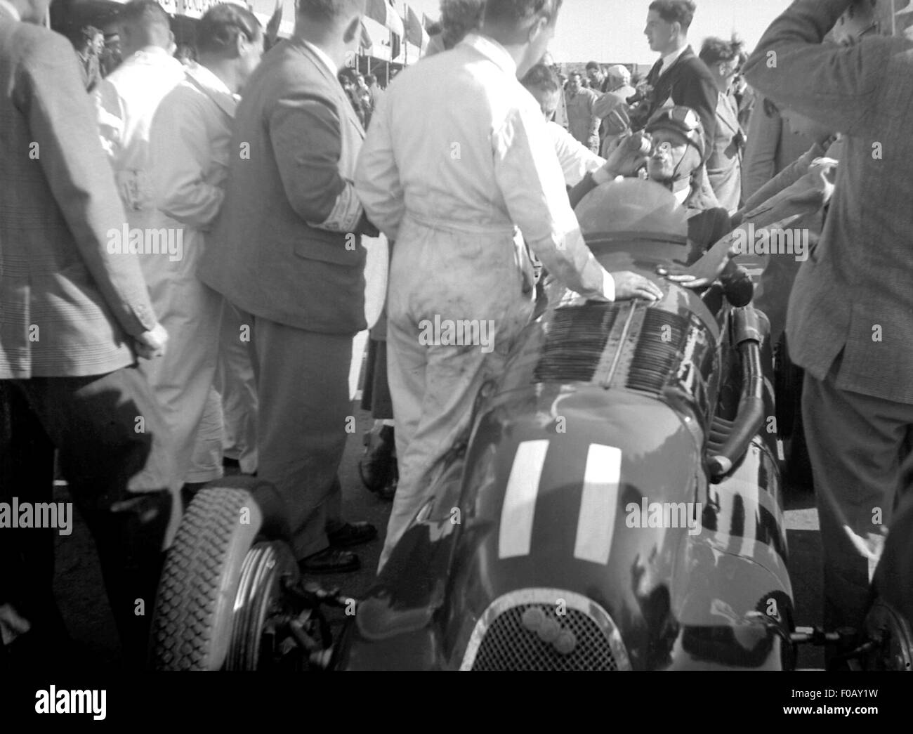 SILVERSTONE CUTH HARRISON ERA POST RACE DRINK Stock Photo - Alamy