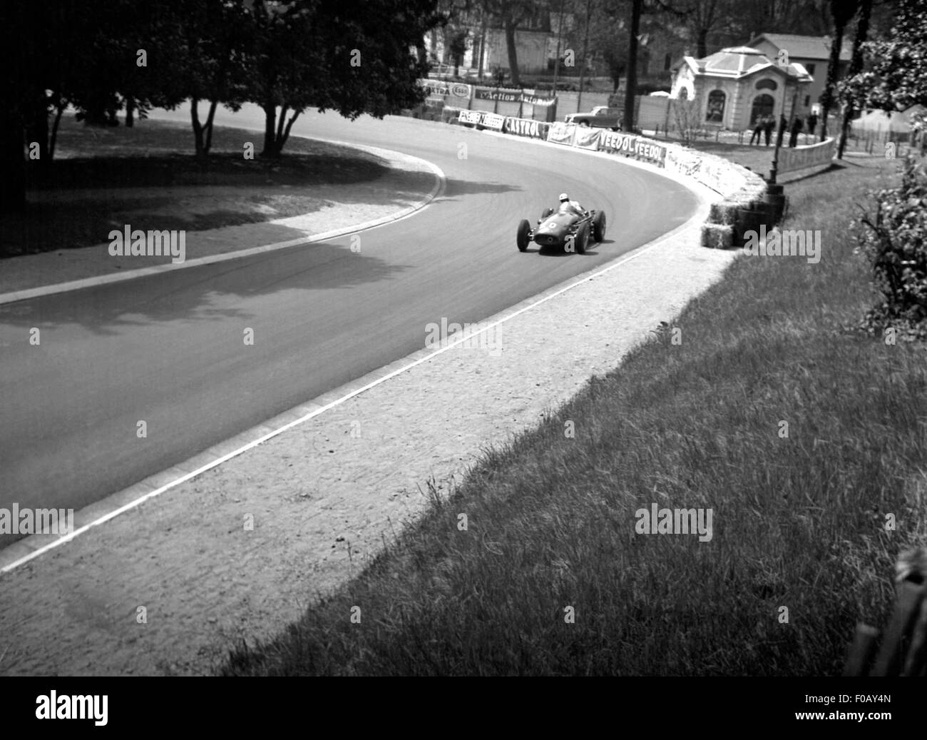 Black car france hi-res stock photography and images - Alamy