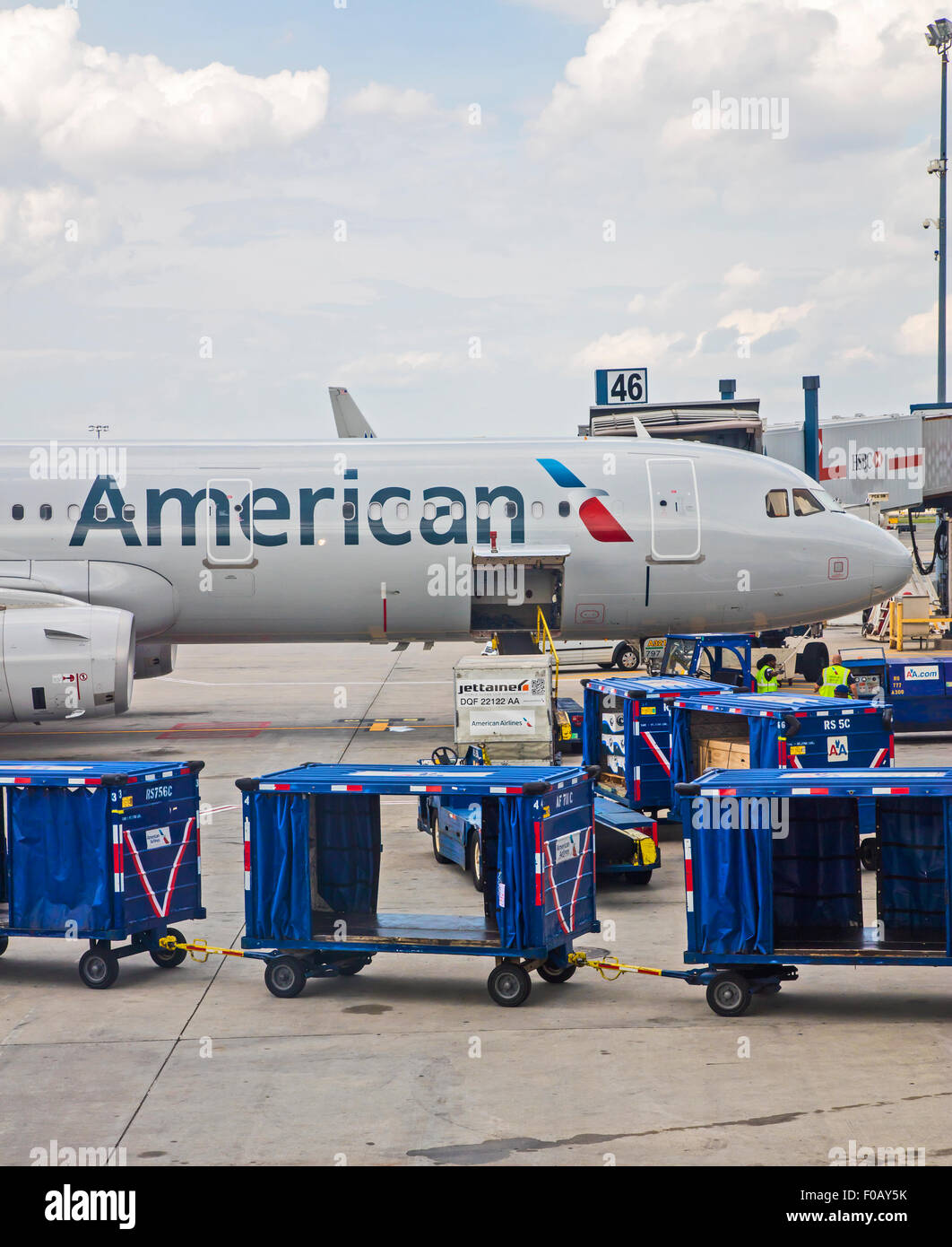 New York, USA - June 19th, 2015: American Airlines passenger jet being ...