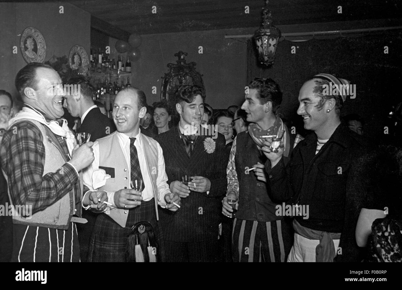 Fancy party black and white hi-res stock photography and images - Alamy