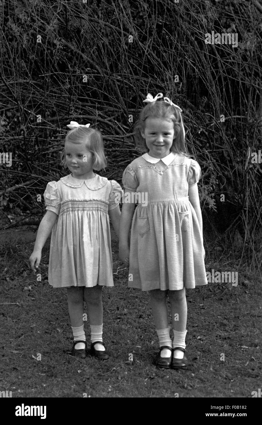 Portrait of two sisters Stock Photo - Alamy