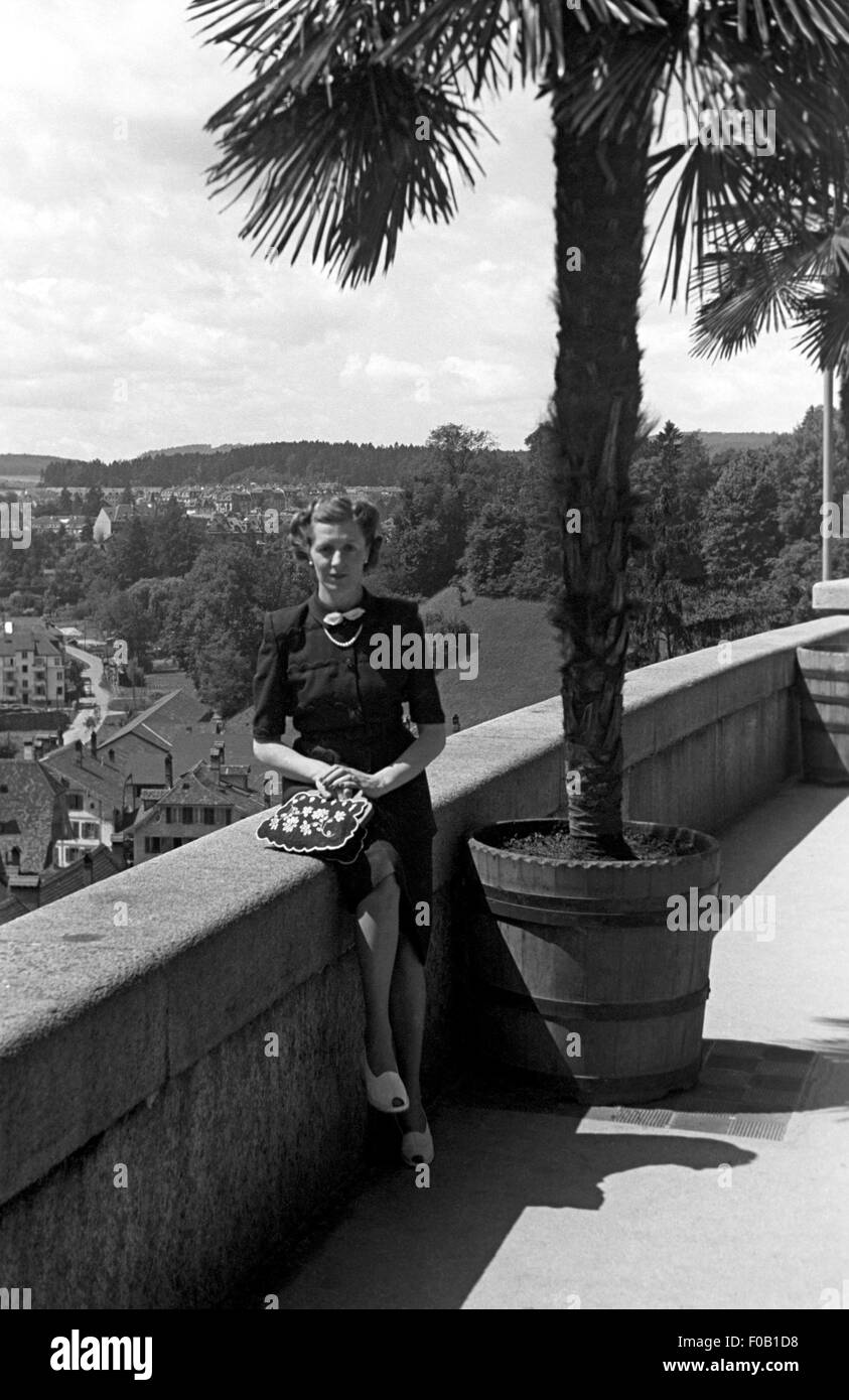 Retro portrait background Black and White Stock Photos & Images - Alamy