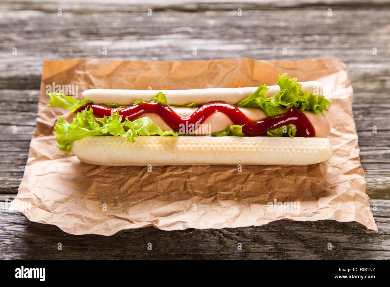 Red hot dogs hi-res stock photography and images - Alamy
